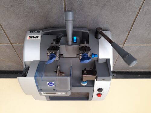 Key cutting machines | Davis Locksmiths 0800 093 6270